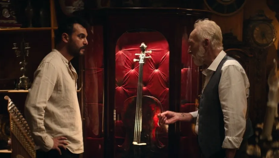 The Cello: trailer, trama, cast film horror Tobin Bell